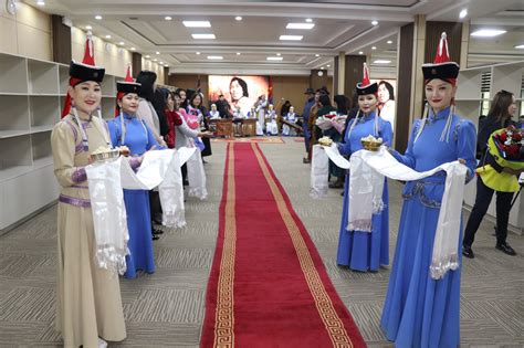 Дархан Уул аймгийн Соёл урлаг аялал жуулчлал залуучуудын газар Added A Дархан Уул