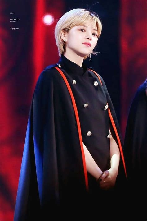 [트와이스] 불장난하는 정연이 인스티즈 Instiz 이슈 카테고리