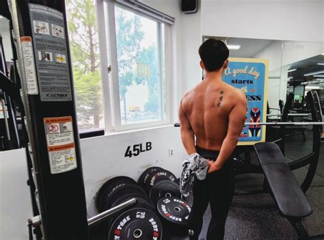 수성구 헬스장 벤치프레스를 할때 허리를 어떻게 해야 될까요 네이버 블로그