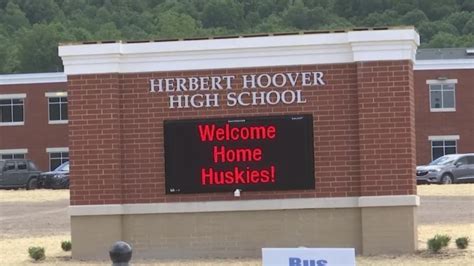 ‘welcome Home Huskies First Day Of School Is A Victory For Herbert