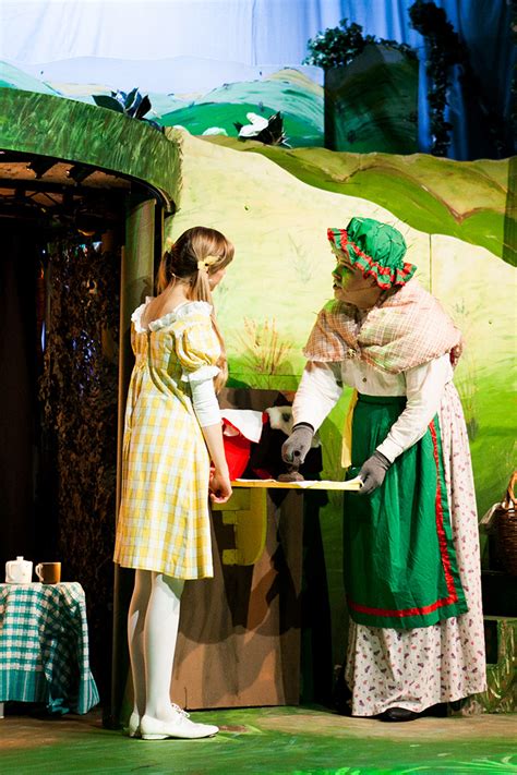 Peter Rabbit Brentwood Theatre