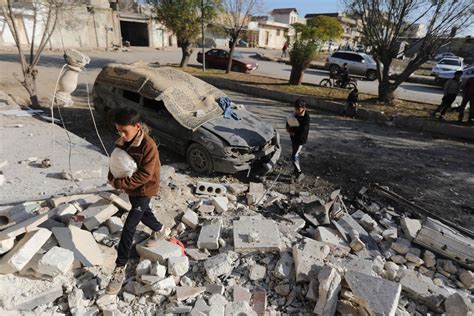 Kurds In Syria Call For Us Help As Turkey Threatens Ground Assault