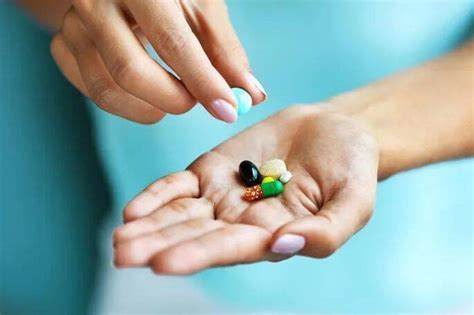 每天吃一片维生素c的人，最后会怎么样？提醒：安全服用，记住3点凤凰网健康凤凰网