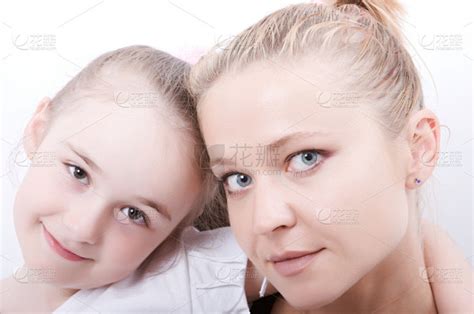 特写 母女 美 青少年 水平画幅 父母 单身母亲 独生子女家庭 友谊 彩色图片