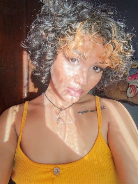 Ginger Biskrrt On Ig Hair Styles Hair Curly