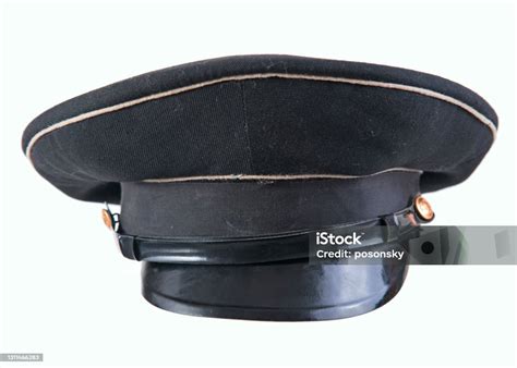 흰색 배경 유니폼에 고립 된 밀리터리 캡을위한 검은 머리 장식 나치즘에 대한 스톡 사진 및 기타 이미지 나치즘 0명