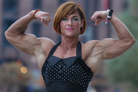 Sarah Williams Insane Physiques