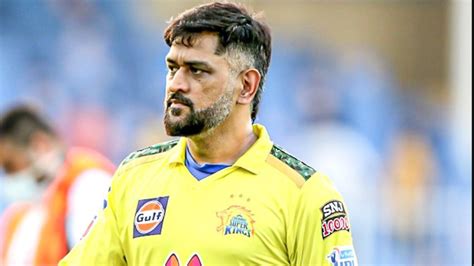 Ms Dhoni Only Captain In Ipl Win 100 More Matches And Ipl Trophy In