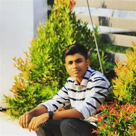 Amal Santhosh Amalsanthosh • Threads Say More