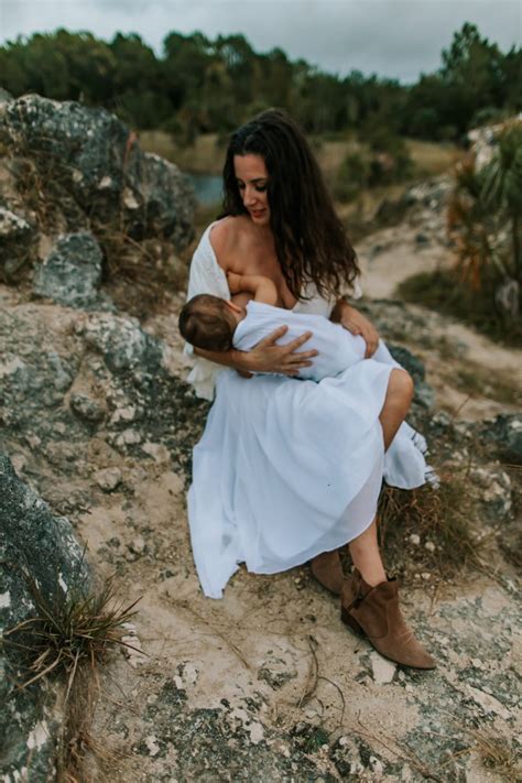 Best Tips For Tandem Breastfeeding Twins Fresh Mommy Blog