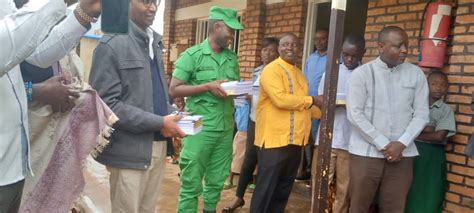 Umurenge Wa Kigali Ikibazo Cyabana Bata Ishuri Cyavugutiwe Umuti HANGANEWS