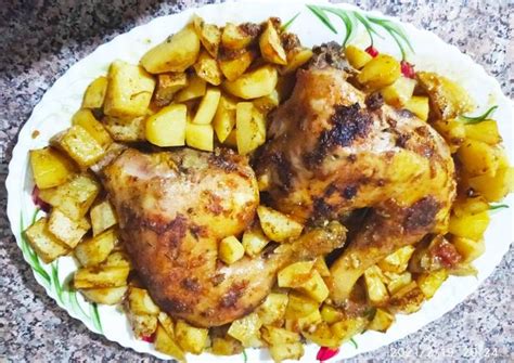 Cuisses de poulet et pomme de terre grillées au four de Kel Zid Cookpad