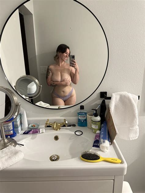 QTsnack Nude Photo Thefappening