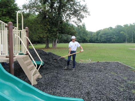 Pros And Cons Of Rubber Mulch In Your Landscaping