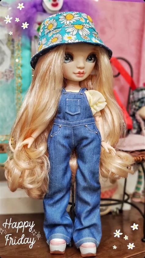 Rainbow High Series 5 Victoria Whitman Restyle Monster High Dolls