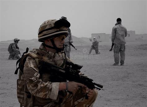 Soldier Editorial Image Image Of Soldier Sa80 Iraq 55722095