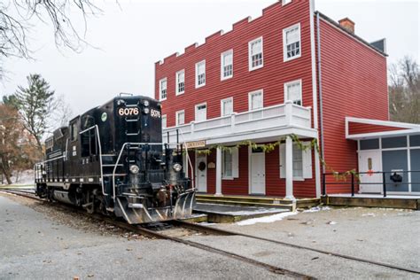 Cosmetic Restoration Of Ex Prr Gp9 Diesel Engine No 6076 Northern