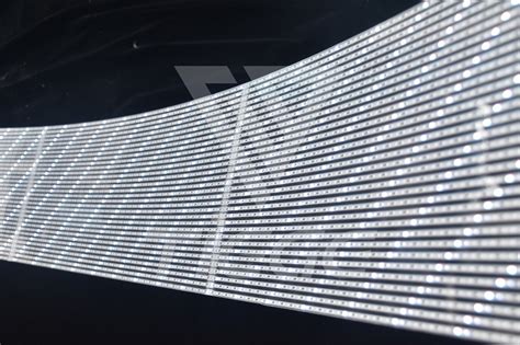 LED透明屏 LED微光栅 LED贴膜屏 上海LED透明屏生产厂家 上海铁歌科技有限公司