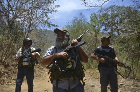 Autodefensas En Michoacán México Cronología Y Fotos Foros Perú