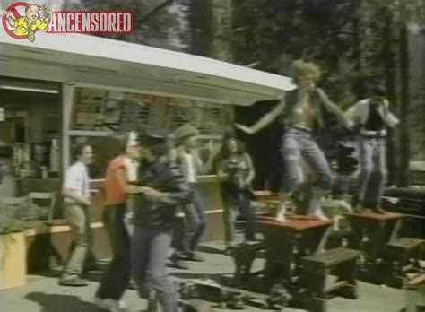 Naked Betty Thomas In Loose Shoes