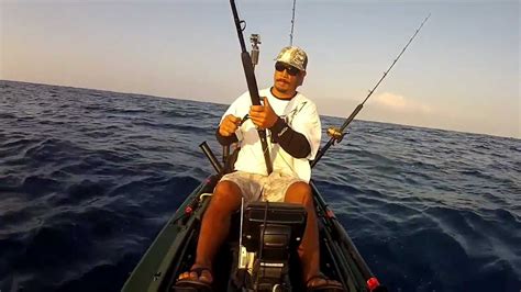 Extreme Kayak Fishing Hawaii Reel Tripz 2 Youtube