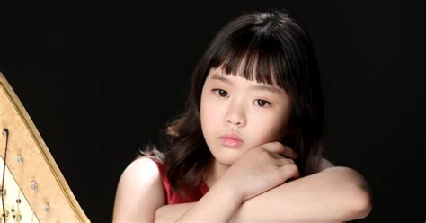 초등 6년 김채원 헝가리 세게드 하프 콩쿠르 14세 이하 부문 우승