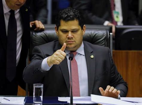 Alcolumbre Trabalha Nos Bastidores E Quer Emplacar Pacheco Para Vaga No