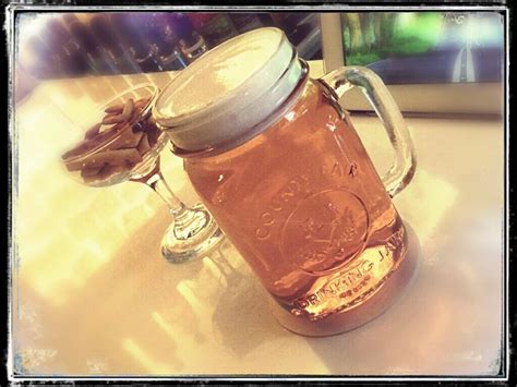 더텐라운지 이번에 새로 들여온 맥주짠~ 잔용량 510 맥주량 495 아~ 좋다~