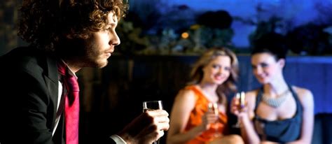 How To Know If Someone Is Attracted To You Sexually 19 Signs
