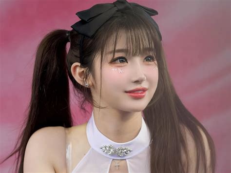 李珠珢身高 170 穿水手服初戀感超強耳後私密刺青意外曝光野生抓正妹 JUKSY 街星