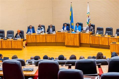 Minisitiri Biruta Yagaragaje Ipfundo Ryibibazo Biri Hagati Yu Rwanda