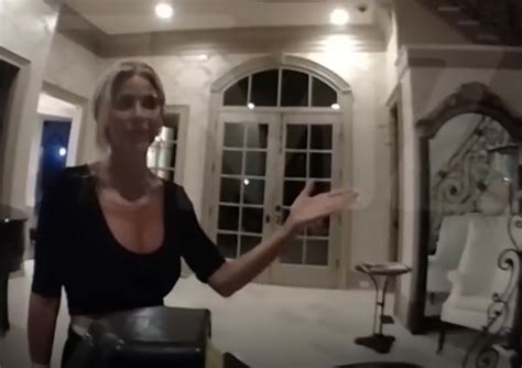 Kroy Biermann Barricades Himself In Room Locks Kim Zolciak Out In
