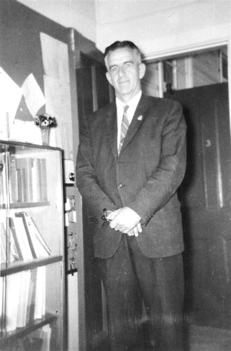 Colin Spence At Wentworth Falls Public School Nsw