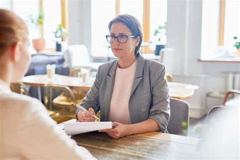 Qual O Melhor Curso Para Arrumar Emprego Rápido Senhor Finanças