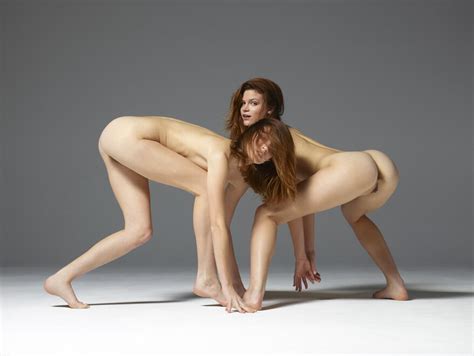 Amateur Girl Giahillandnomasynchronizedtwins