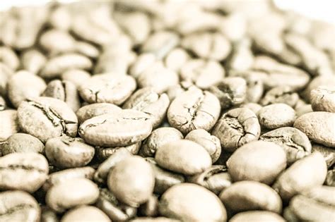 아름 다운 질감의 갓 선택한 맛 있는 풍부한 갈색 자연 향기로운 커피 나무 곡물 Arabica 커피 콩 Robusta 구이 복사