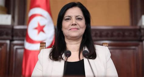 سميرة الشواشي سنعود إلى الشارع ولا ننتظر مفاجآت سارة من هذا الانقلاب