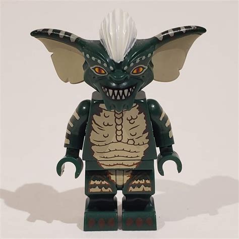 Lego Set Fig 003434 Stripe Gremlin Rebrickable Build With Lego