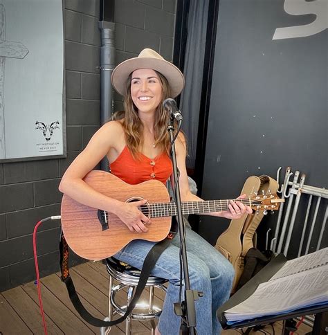 Daisy Spratt Releases Single Green Eyes Soundslike Cafe