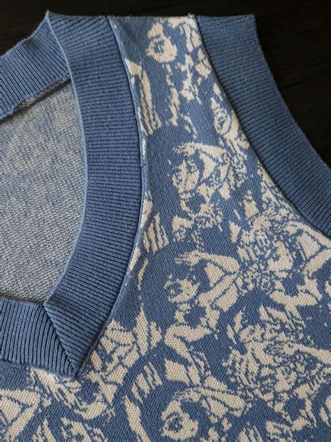 Bunny Knitted Vest Apari
