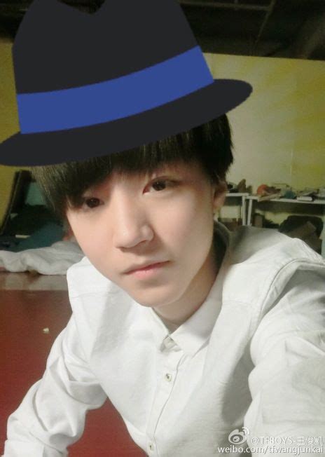 H Nh Nh Weibo V Ng Tu N Kh I Wang Junkai Ver