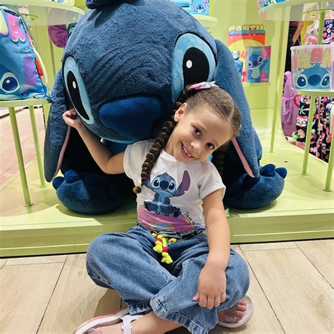 Sofia Andrade Youtube