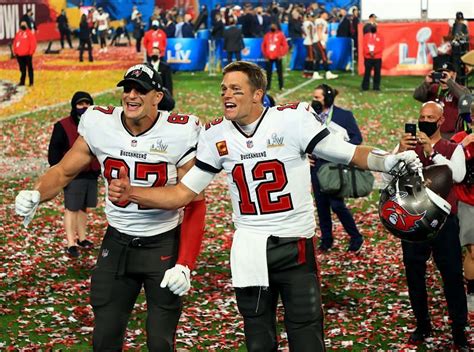 Gronkowski Will Retire When Brady Retires Robs Bro Chris