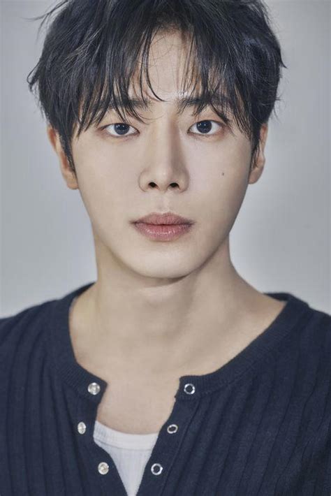 추영우 Sns팔로우 논란→‘톱모델 부모 ‘대역 동생까지대세 인기의 무게 인터뷰 종합