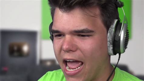 Jelly Plays Minecraft For The First Time Youtube