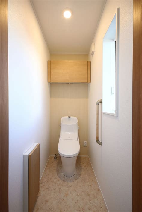 収納充実でいつもすっきりきれいを保てるトイレ Toilet Bathroom