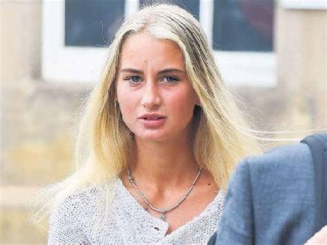 Woman Posing As Man ‘tricked Short Sighted Girl Into Sexual Relationship Crime News News9live
