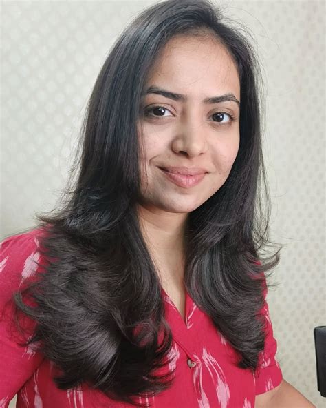 25 Long Layered Hairstyles That Add Instant Shape Creativebooster