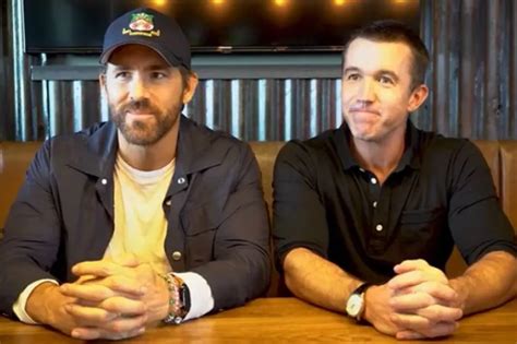 Welcome To Wrexham Ryan Reynolds And Rob Mcelhenney Issue Heartfelt