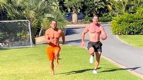 Chris Hemsworth Reveals Hes Quit Heavy Weightlifting In Sweaty New